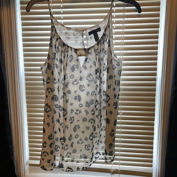 Aqua | Tops | Cute Sheer White N Black Leaped Dress Tank Has Small Spot ...